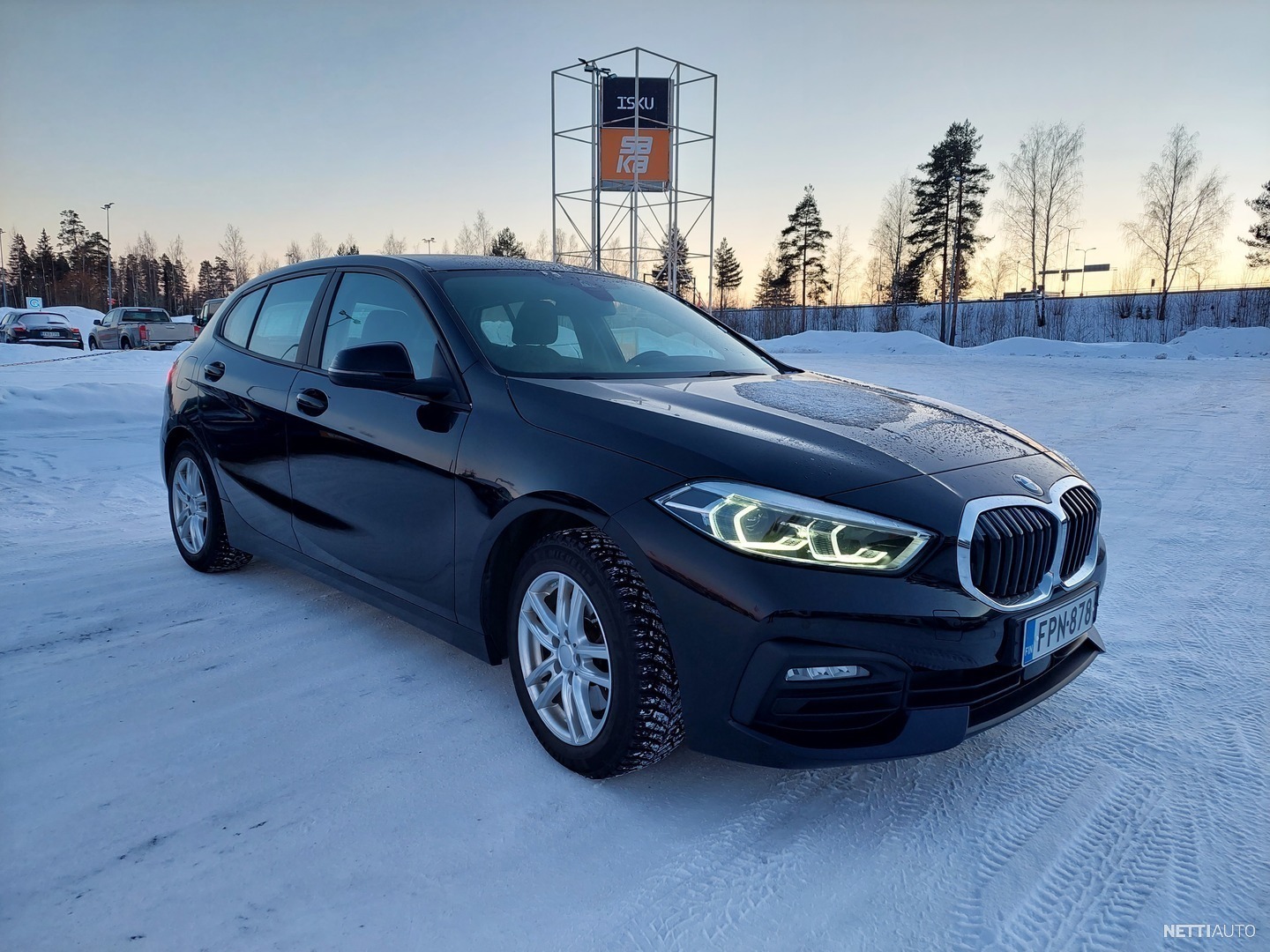 BMW 118 F40 Hatchback 118i Business ** Juuri tullut! / 1-om. Suomi-auto / Lohkolämmitin ...