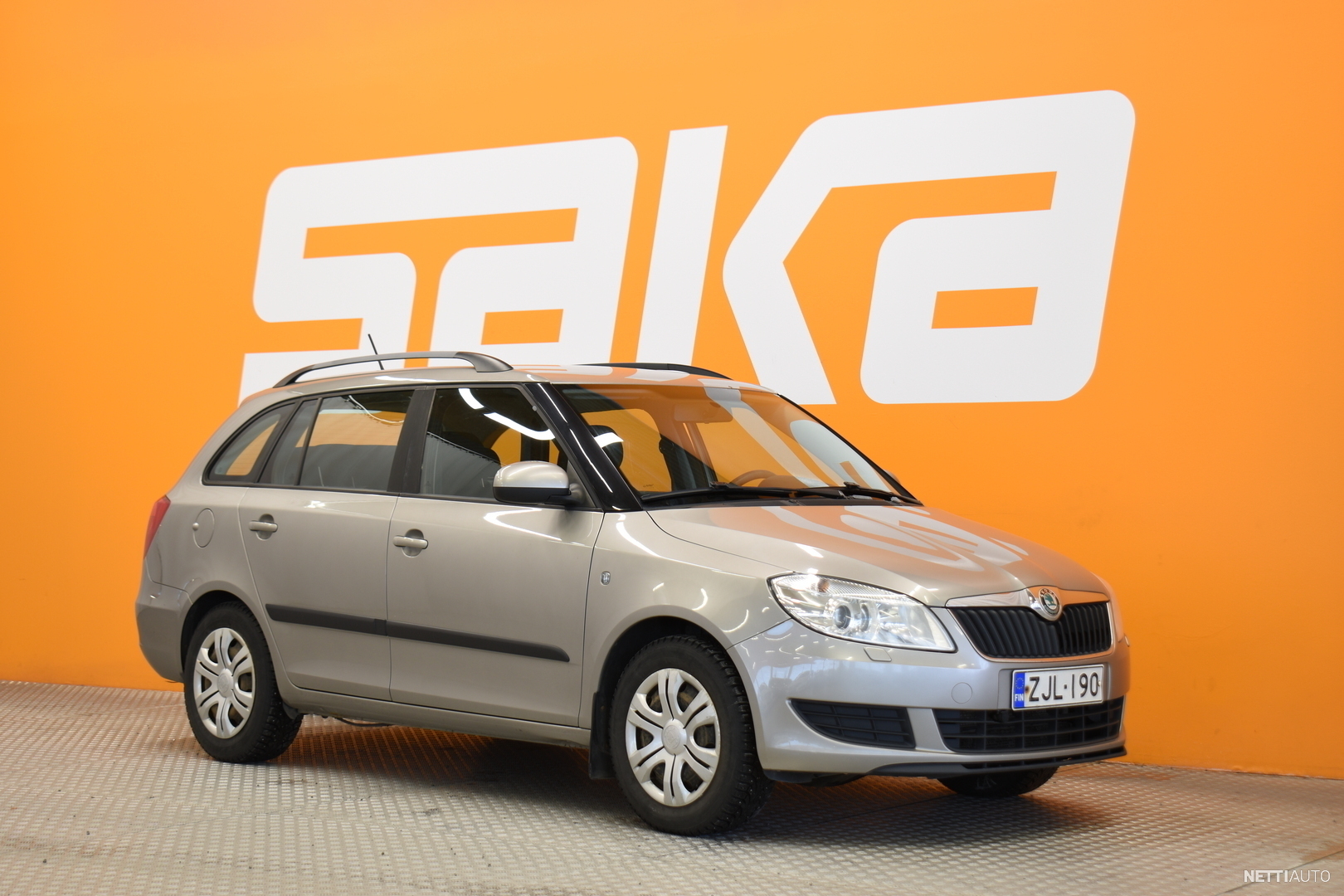 Skoda Fabia Combi 1,2 TSI 85 Ambiente ** Myydään huutokaupat.com ...