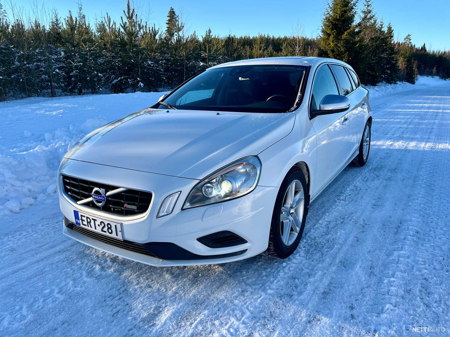 Volvo V60 D5 R-Design aut Farmari 2011 - Vaihtoauto - Nettiauto