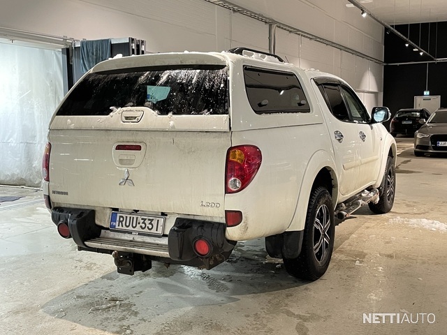 Mitsubishi L200 Club Cab 2,5 DI-D Magnum * Lavakate / Nahat / Vakkari / Koukku / BT Media ...