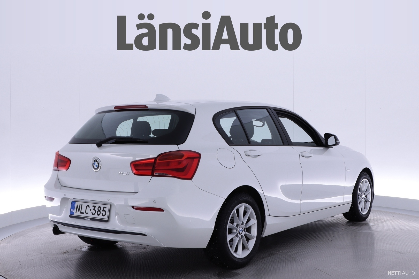 BMW 118 F20 Hatchback 118i A Business Automatic Edition Sport *Lohkolämmitin / Tutkat etu+taka ...
