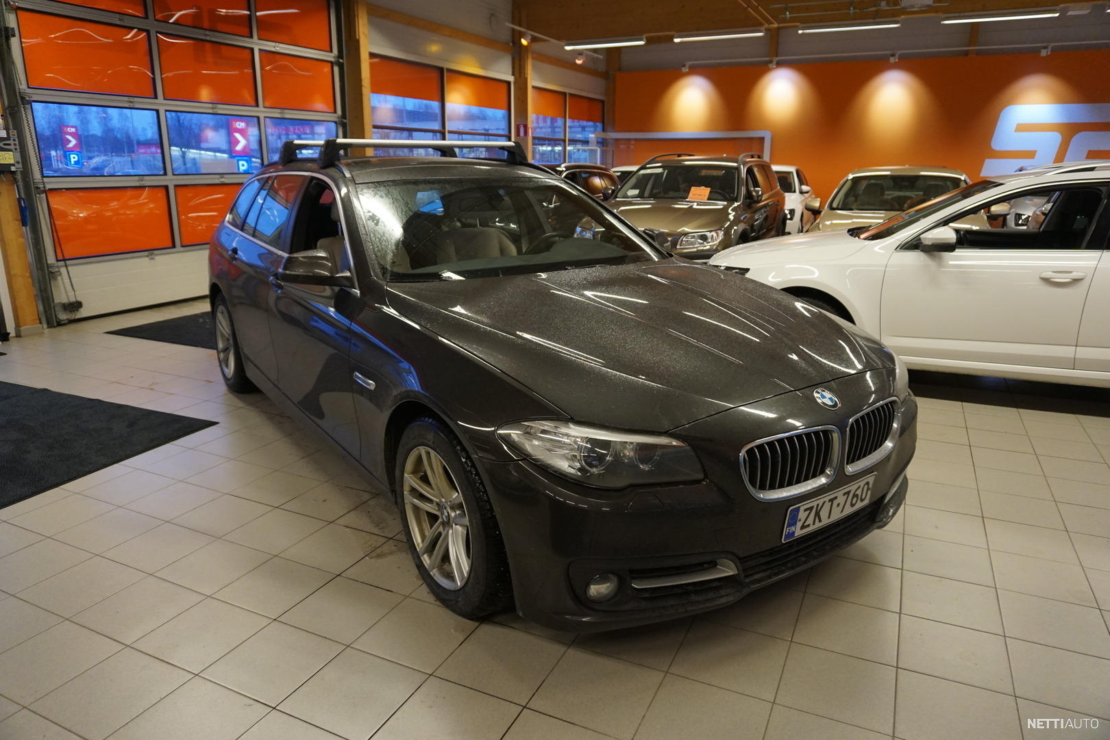 BMW 520 d F11 Touring A Business Exclusive Edition ** Suomiauto / Webasto / Harman&Kardon / Navi ...