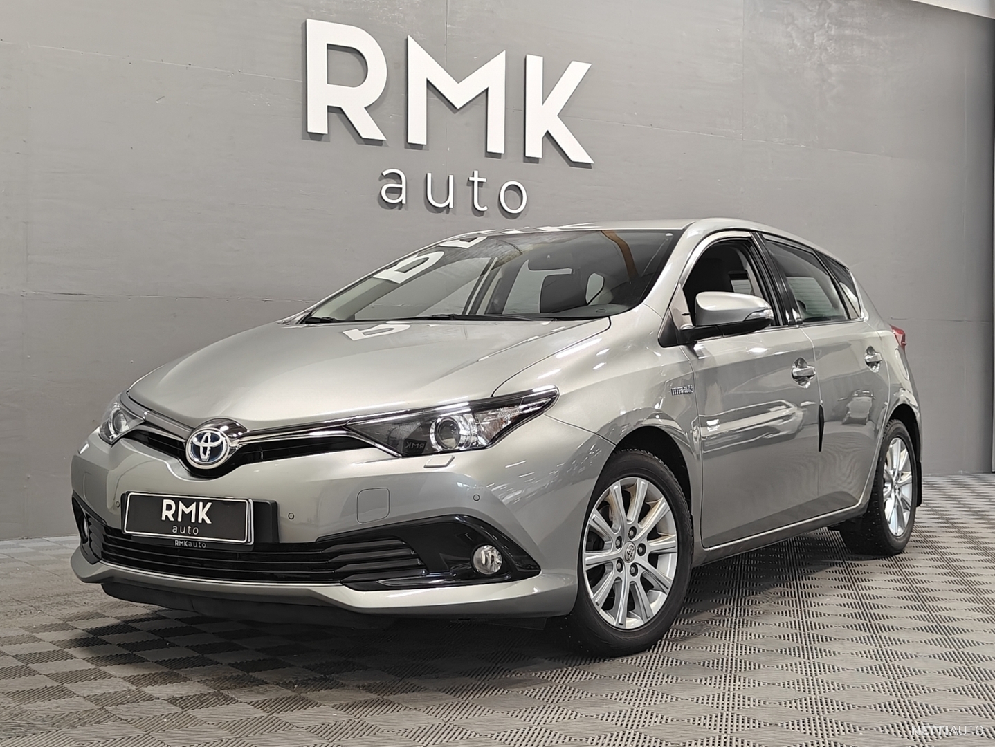 Toyota Auris 1,8 Hybrid Active / Android mediakeskus / Navi / LED / Cruise / Kamera + Tutkat ...