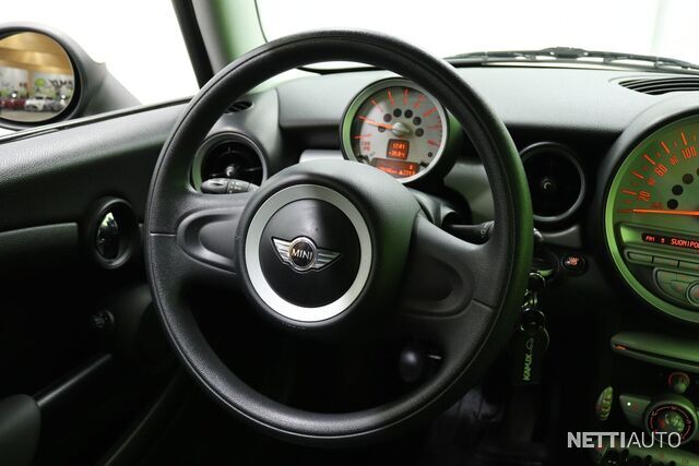 Mini One 55 kW MINIMALIST R56 Hatchback // Lohkolämmitin / Hyvät ...