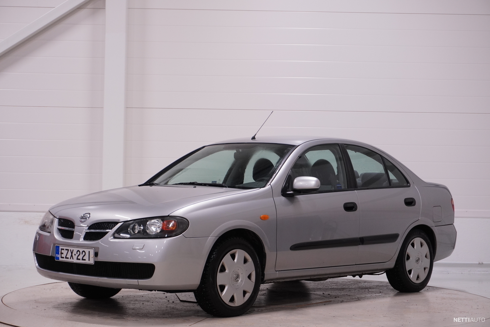 Nissan Almera 1,5 Sensation 4-ov. - Suomi-auto, Huoltokirja, Moottorilämmitin ja sisäpistoke ...