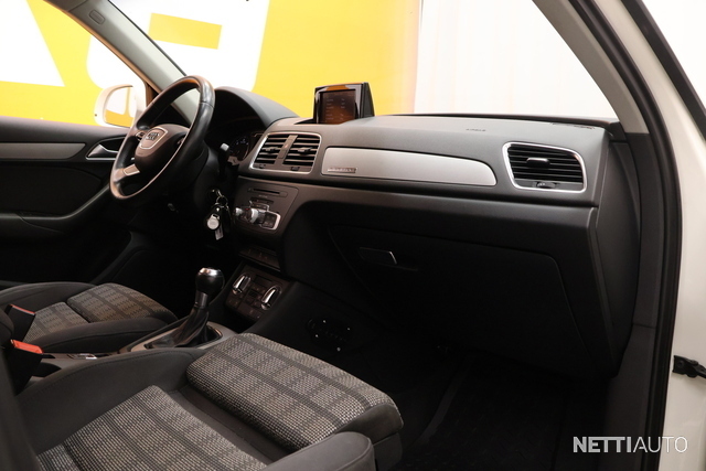 Audi Q3 2,0 TDI quattro S tronic 130 kW Start-Stop Business ** Jakopää ...