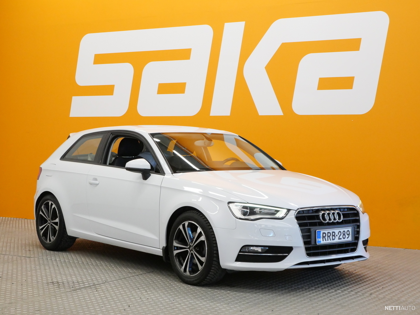 Audi A3 Compact Coupé Business Sport 1,4 TFSI 90 kW S tronic ** Koukku ...