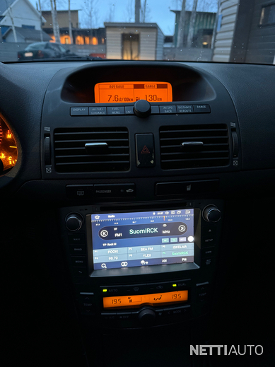 Toyota Avensis 2.0 VVT-i Sol Technical 4d Porrasperä 2003 - Vaihtoauto ...