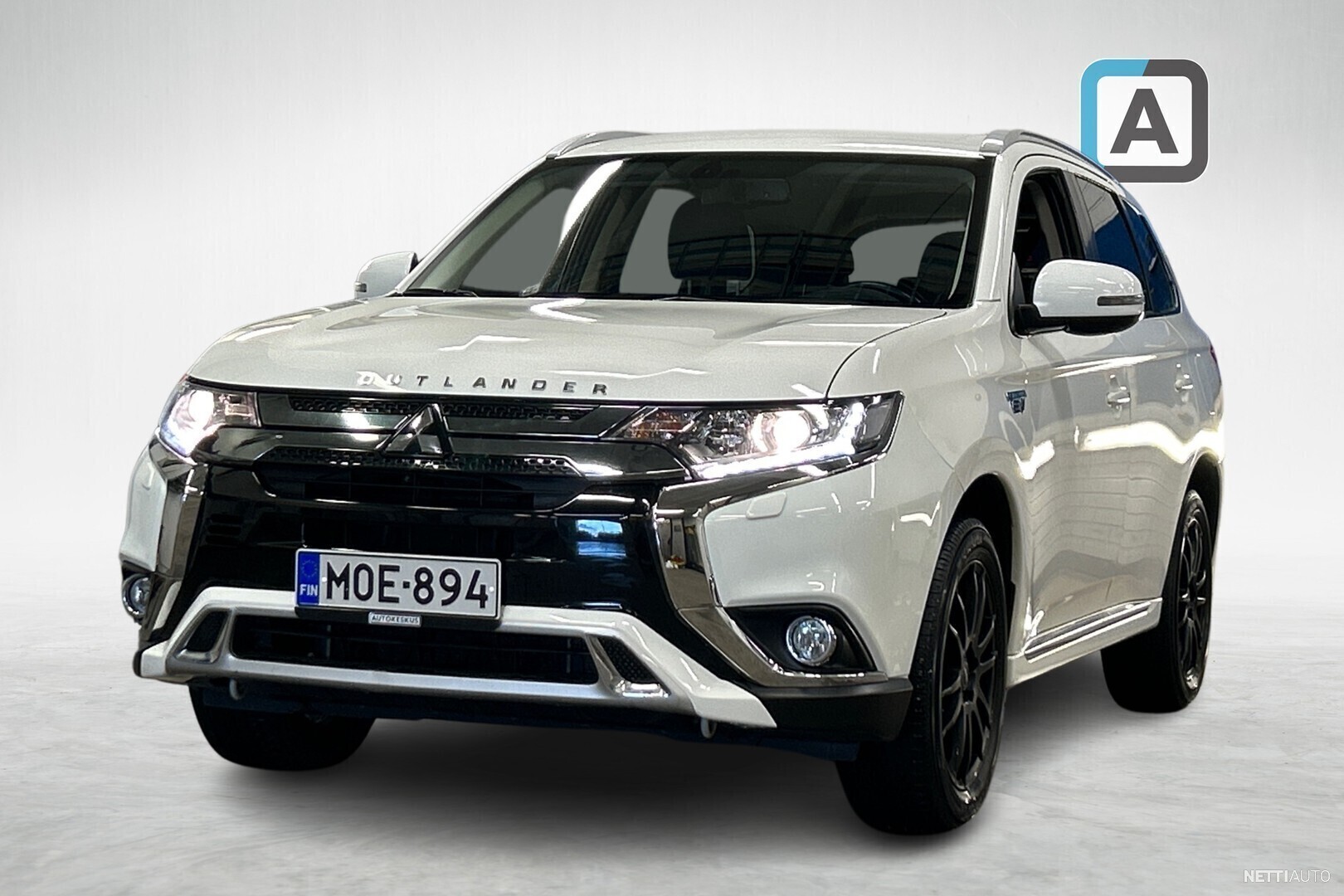 Mitsubishi Outlander PHEV Instyle Business 4WD 5P **Cruise / P-kamera ...