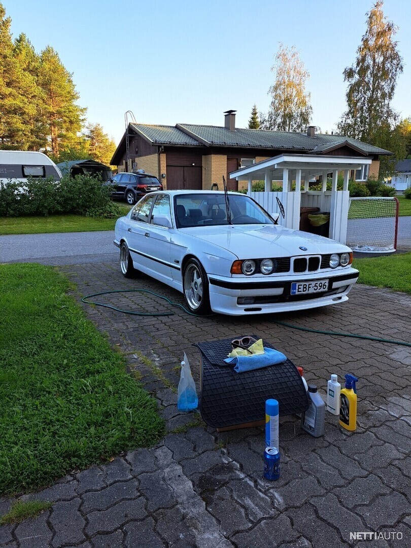BMW 525 iA E34 M50 lukkoperä Porrasperä 1990 - Vaihtoauto - Nettiauto