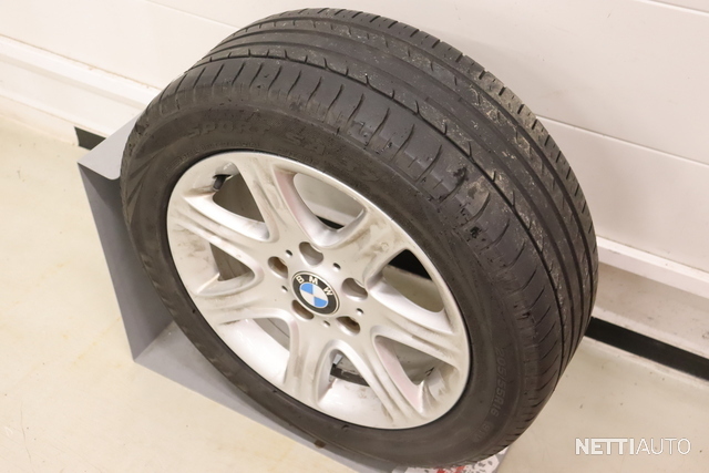 BMW 114 F20 Hatchback 114i TwinPower Turbo Business - Xenon-ajovalot ...