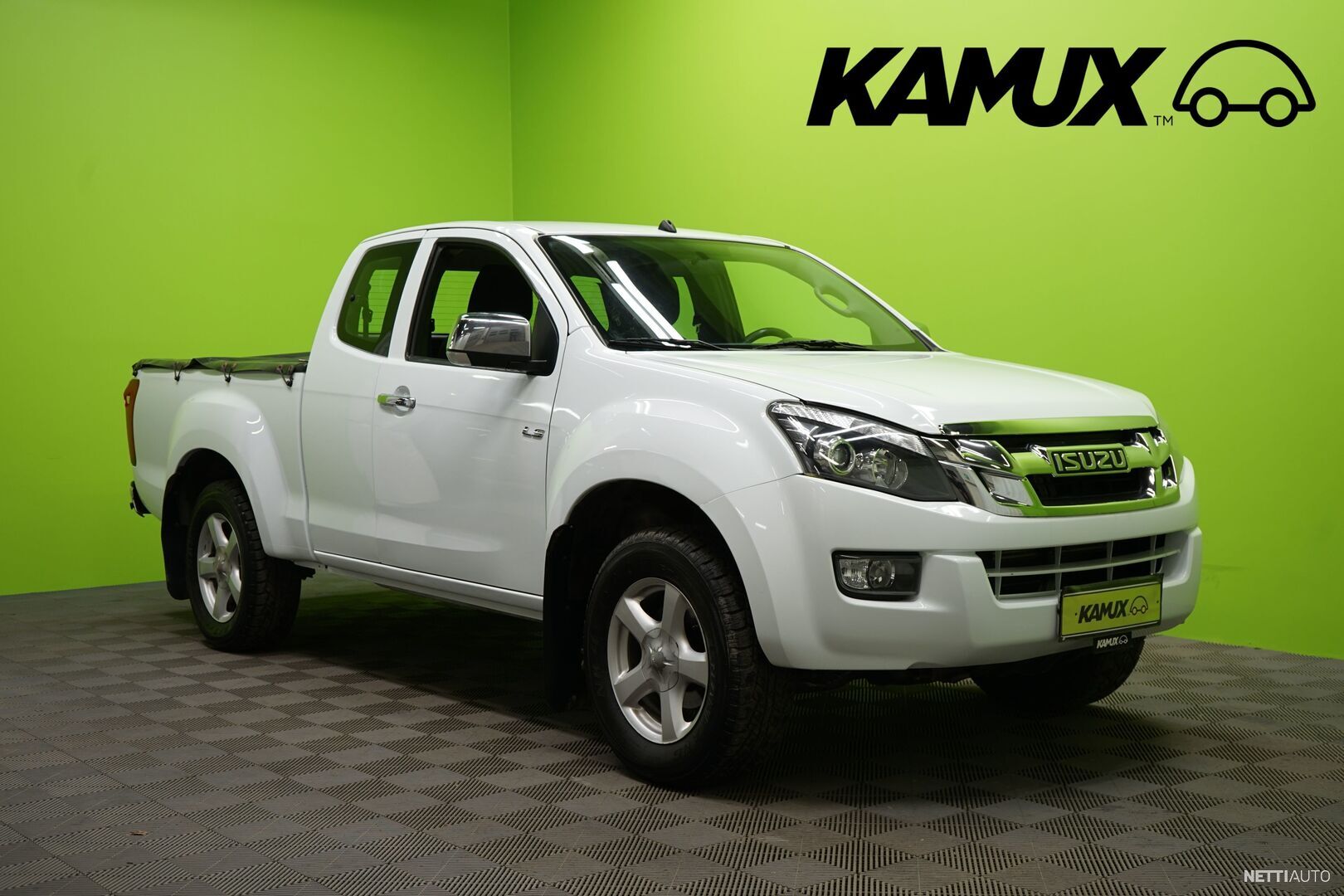 Isuzu D-Max Space Cab 3500 4WD 2,5 MT LS / Sis.ALV / Webasto / Ilmastointi / Kahdet renkaat ...