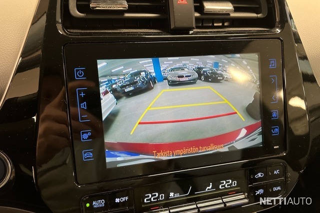 Toyota Prius Phev Active Plug-in Hybrid Aut. **Navi / HUD / Älyavain ...