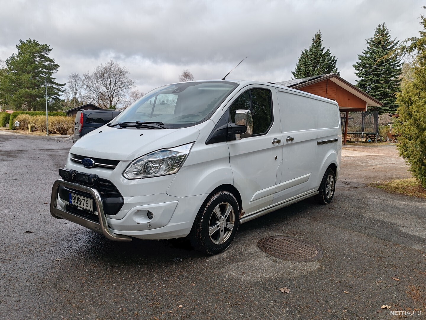 Ford Transit Custom 310 2,2TDCi 125 hv M6 Kombi M1 L1H1 FWD Trend 2,2 ...