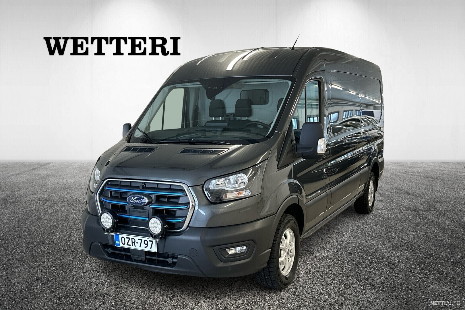 Ford Transit E-Transit Van 350 BEV 135 kW / 184 hv RWD-takaveto Trend ...