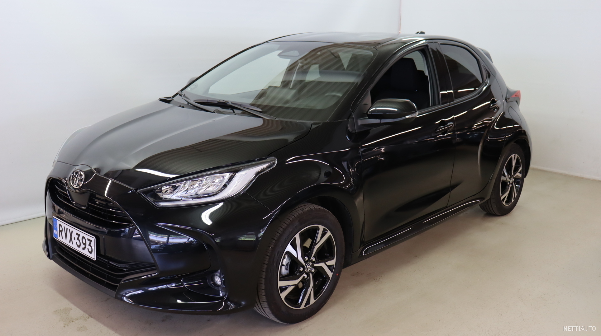 Toyota Yaris 1,5 Hybrid 116 Intense Plus *Vetokoukku*Lämpöpaketti ...