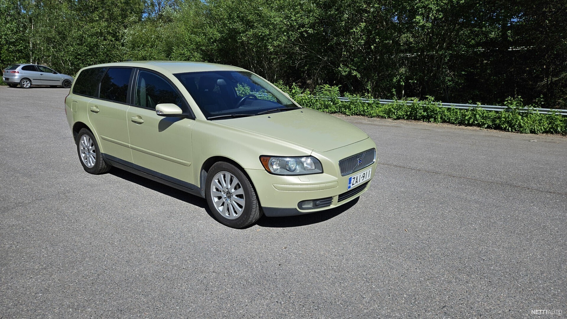 Volvo V50 2,5 T5 220Hv /162Kw Farmari 2005 - Vaihtoauto - Nettiauto