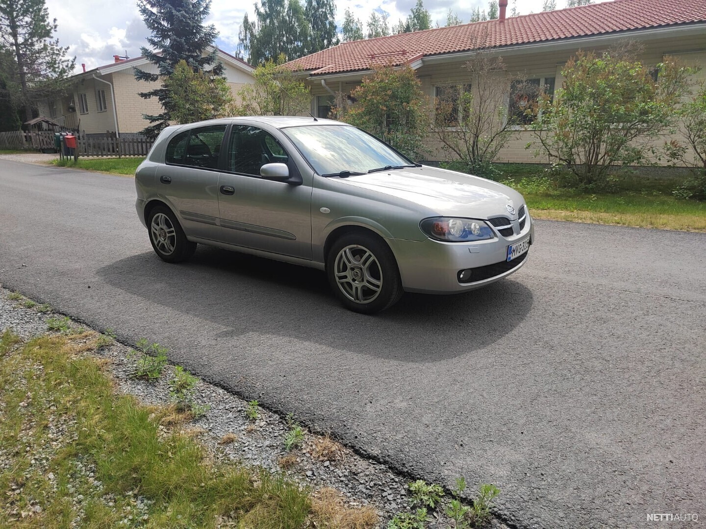 Nissan Almera Nissan 4D Almera Hatchback 1,5 Viistoperä 2006 ...
