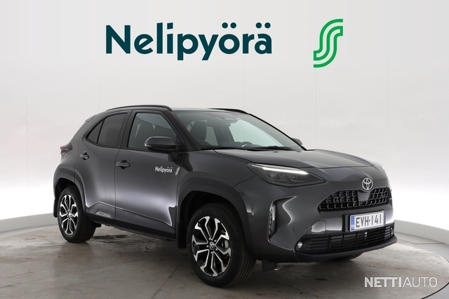 Toyota Yaris Cross 1.5 Hybrid 116 AWD-i Intense Plus - **2xrenkaat ...