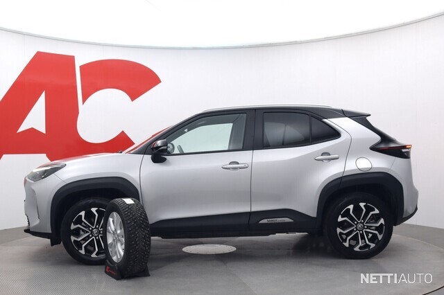 Toyota Yaris Cross 1,5 Hybrid AWD-i Intense - / Plus-paketti / Toyota ...