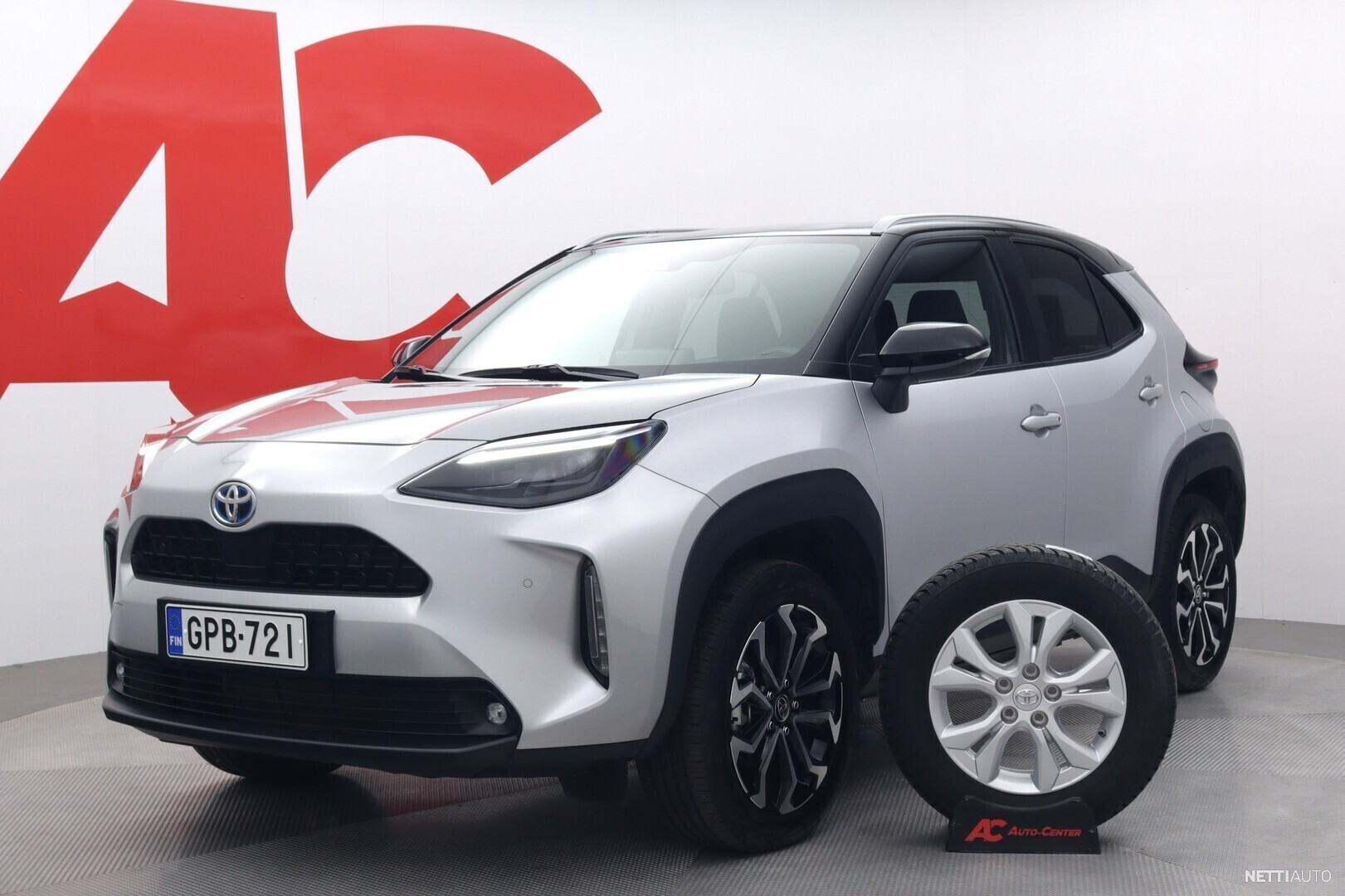 Toyota Yaris Cross 1,5 Hybrid AWD-i Intense - / Plus-paketti / Toyota ...