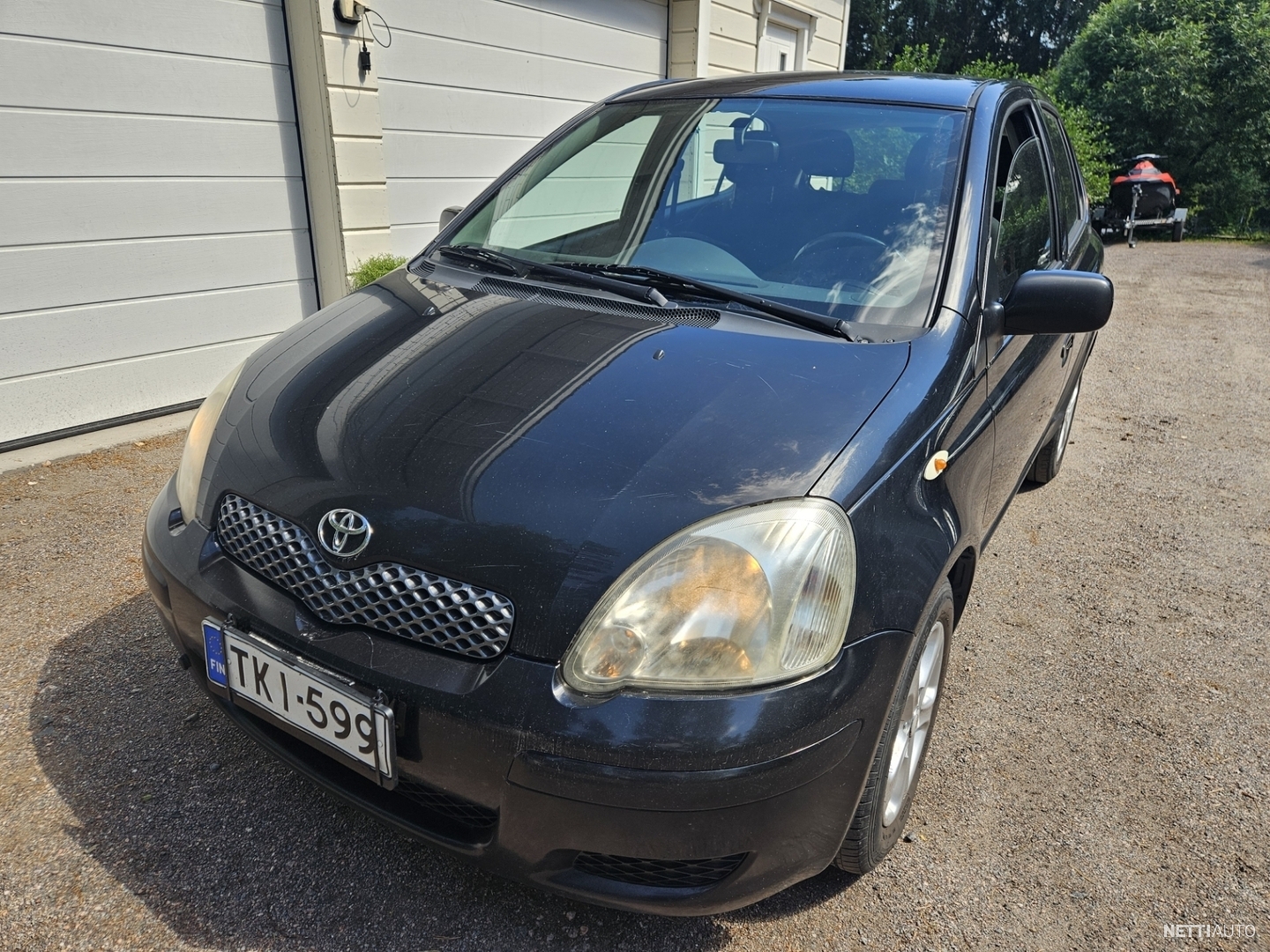 Toyota Yaris HIENO 5-OVINEN. PITKÄLLÄ LEIMALLA. SIISTI MUSTA YARIS 1.3 ...