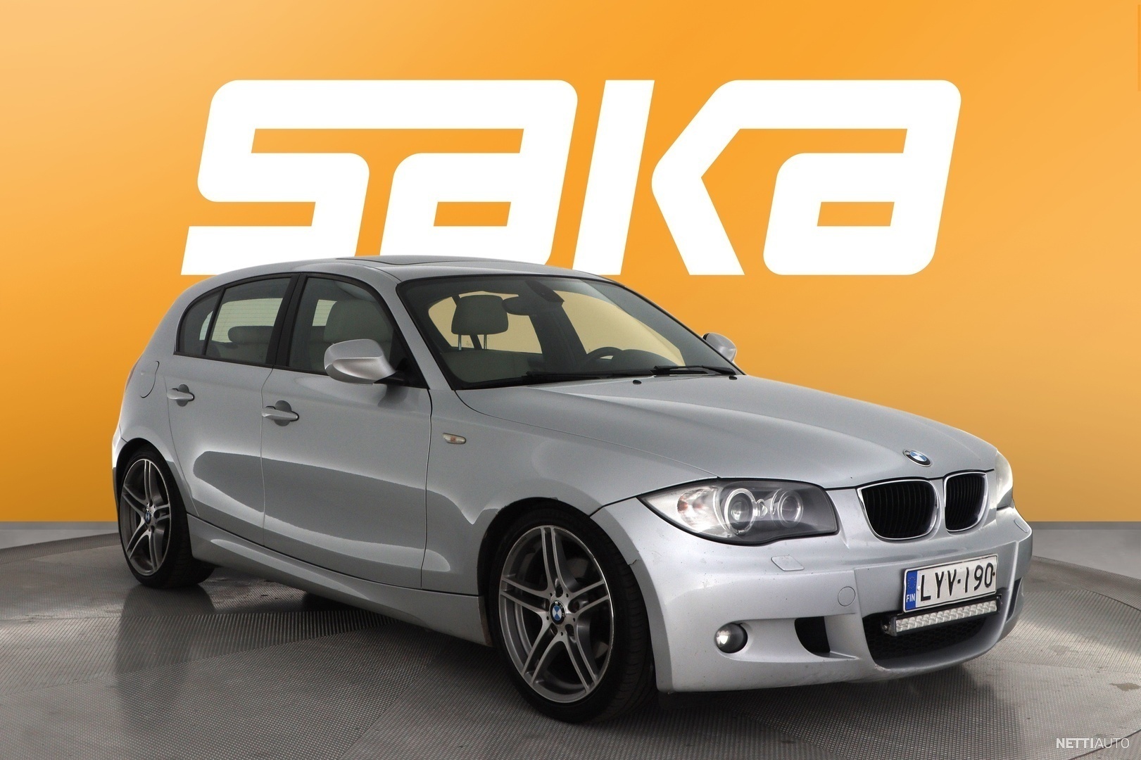BMW 120 d E87 Hatchback 5-ov M-Sport ** Vaaleat sporttinahat / Kattoluukku / Hifit / M alusta ...