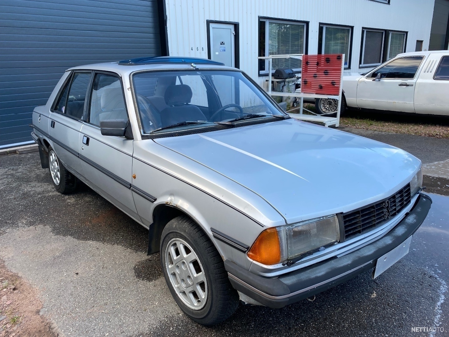 Peugeot 305 SR 1.5 4d Porrasperä 1984 - Vaihtoauto - Nettiauto