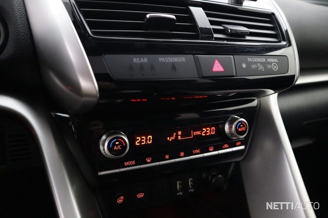 Mitsubishi Eclipse Cross 2.4 PHEV Instyle Plus 4WD / HUIPPUKAMAT / Panorama / HUD ...