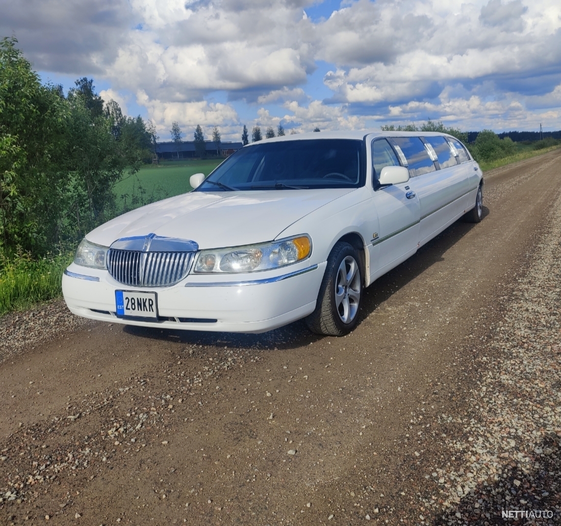 Lincoln Town Car Limousine Porrasperä 2000 - Vaihtoauto - Nettiauto