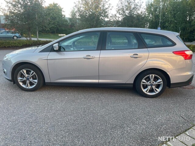 Ford Focus Hieno! AJETTU VAIN 151 tkm Suomi auto 1 omistaja! Farmari ...