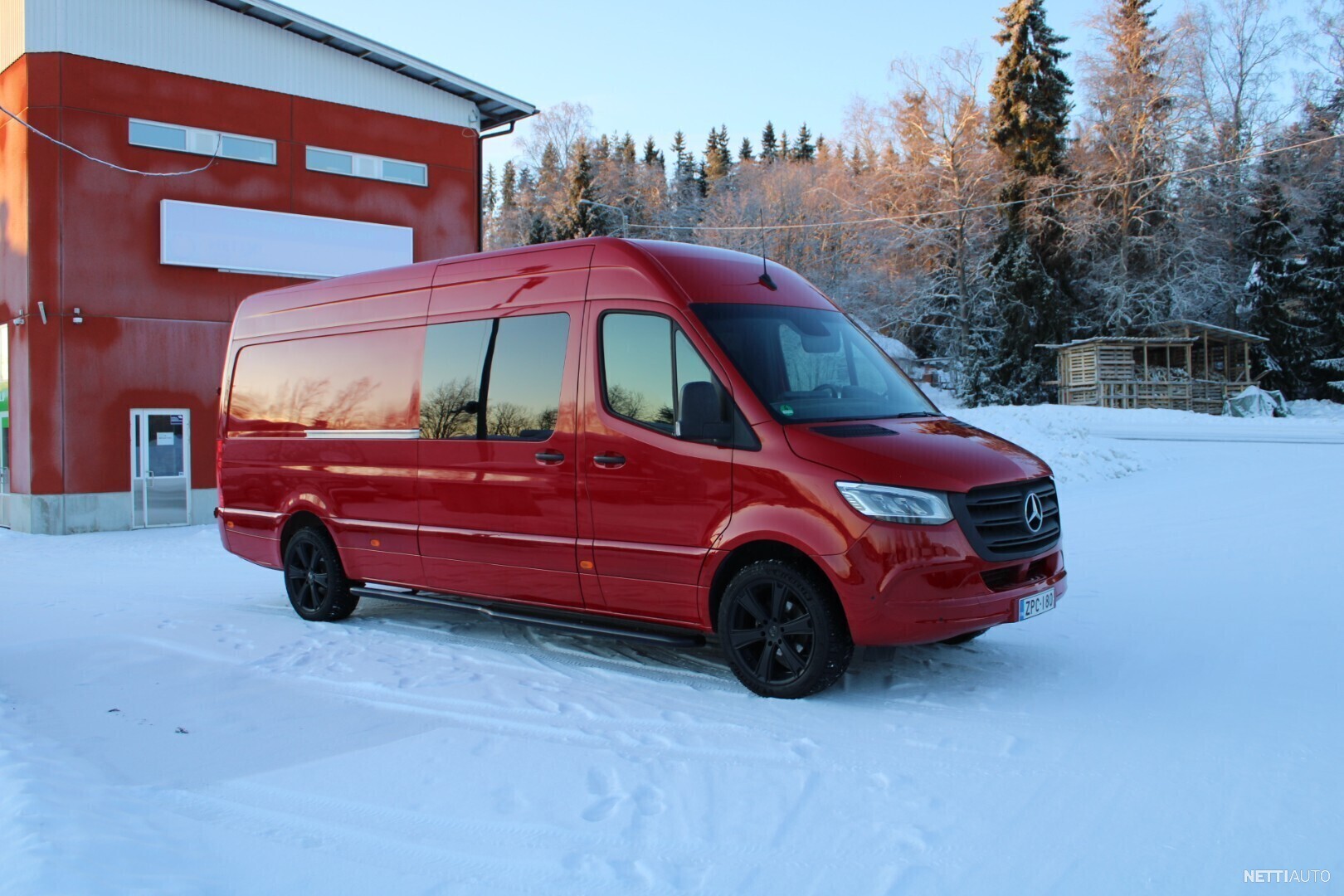 Mercedes-Benz Sprinter 319CDI AUT 5-hengen matkailuauto Pitkä - Korkea ...