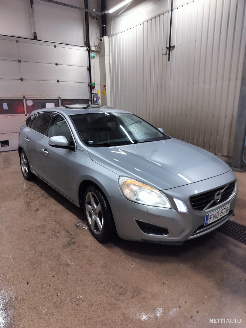 Volvo V60 D6 AWD Summum plug in hybrid aut Huippu Siisti Yksilö ...