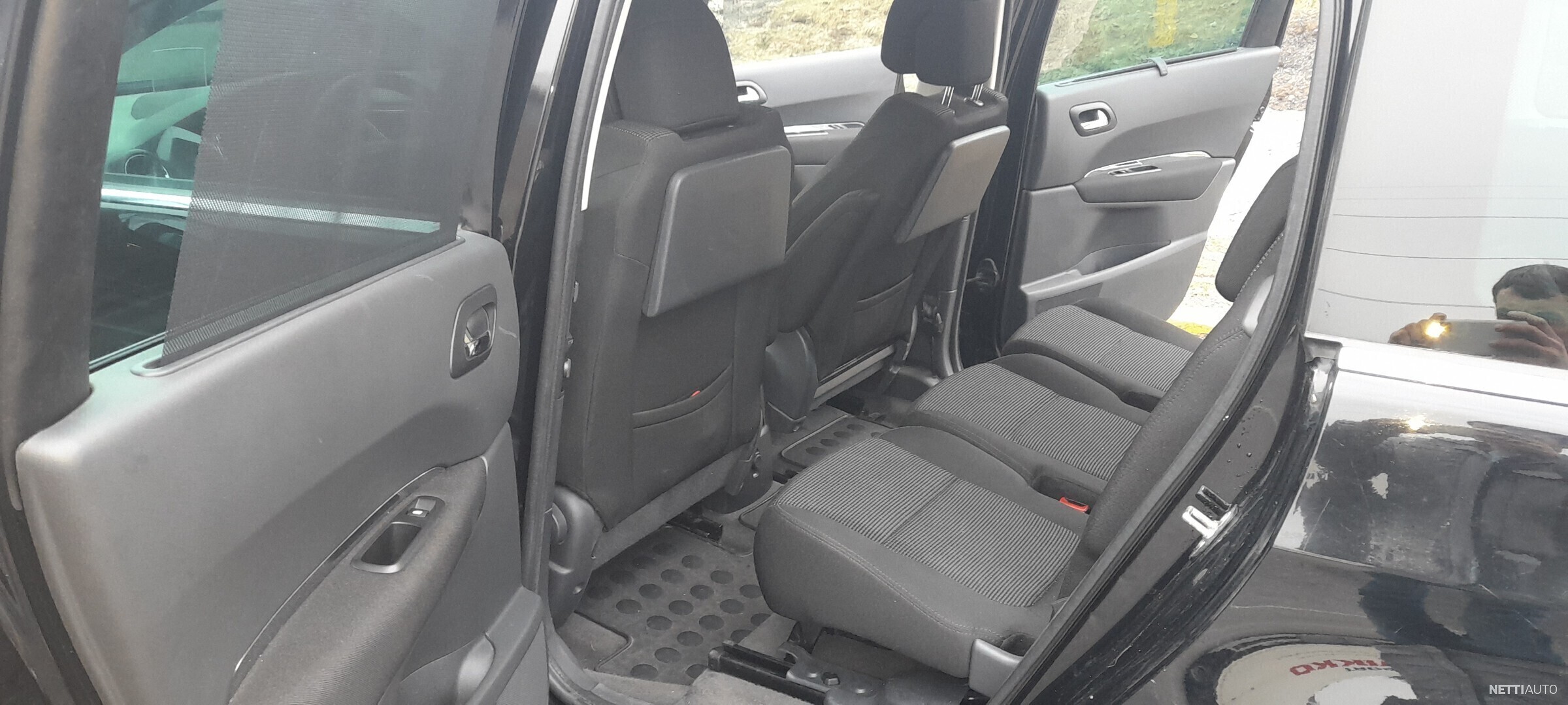 Peugeot 5008 0E5FV8 Tila-auto 2011 - Vaihtoauto - Nettiauto