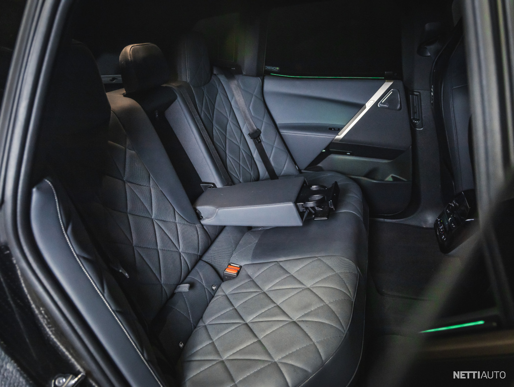 BMW iX M60 Täysvarusteltu* | 22" Vanteet | Amido-Täysnahkaverhoilu ...
