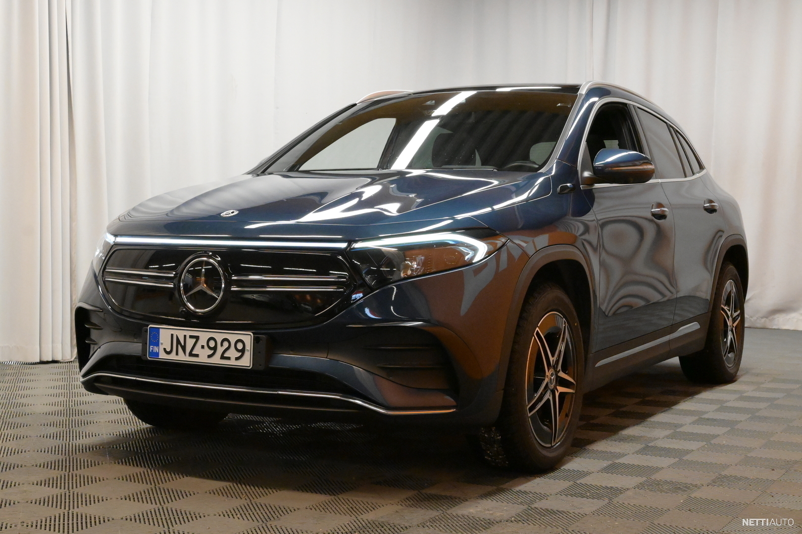 Mercedes-Benz EQA 300 4MATIC AMG-STYLING ** Adapt.Vakkari / HUD / Burmester / Panorama / 360 ...