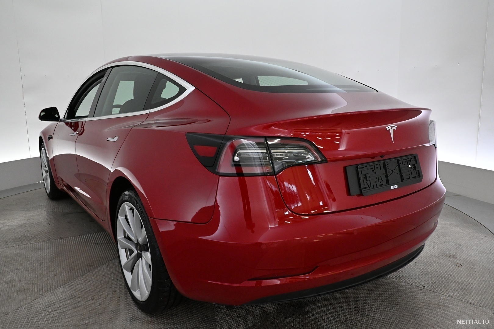 Tesla Model 3 Standard RWD Plus ** Autopilot / Intel Atom ...