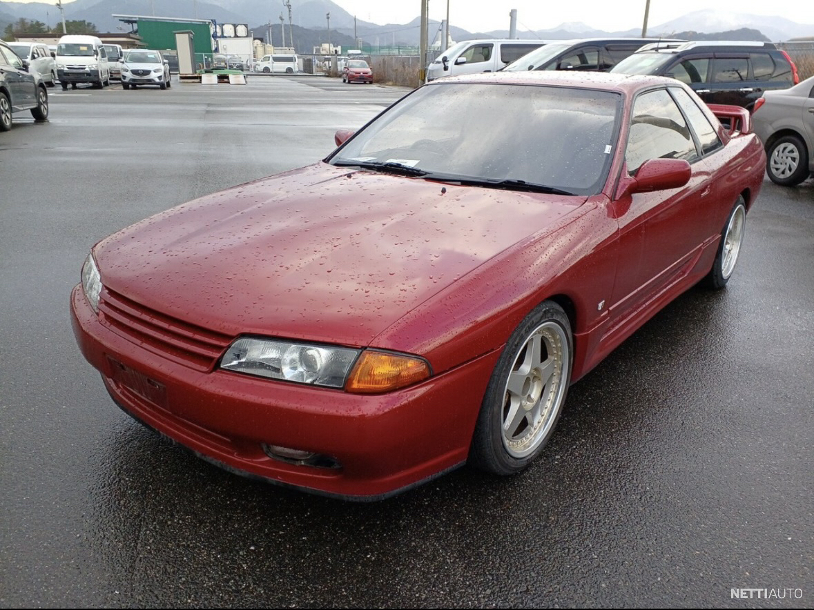 Nissan Skyline R32 GTS-t *GTR-look* *Veilside vanteet* *Turbomanuaali ...