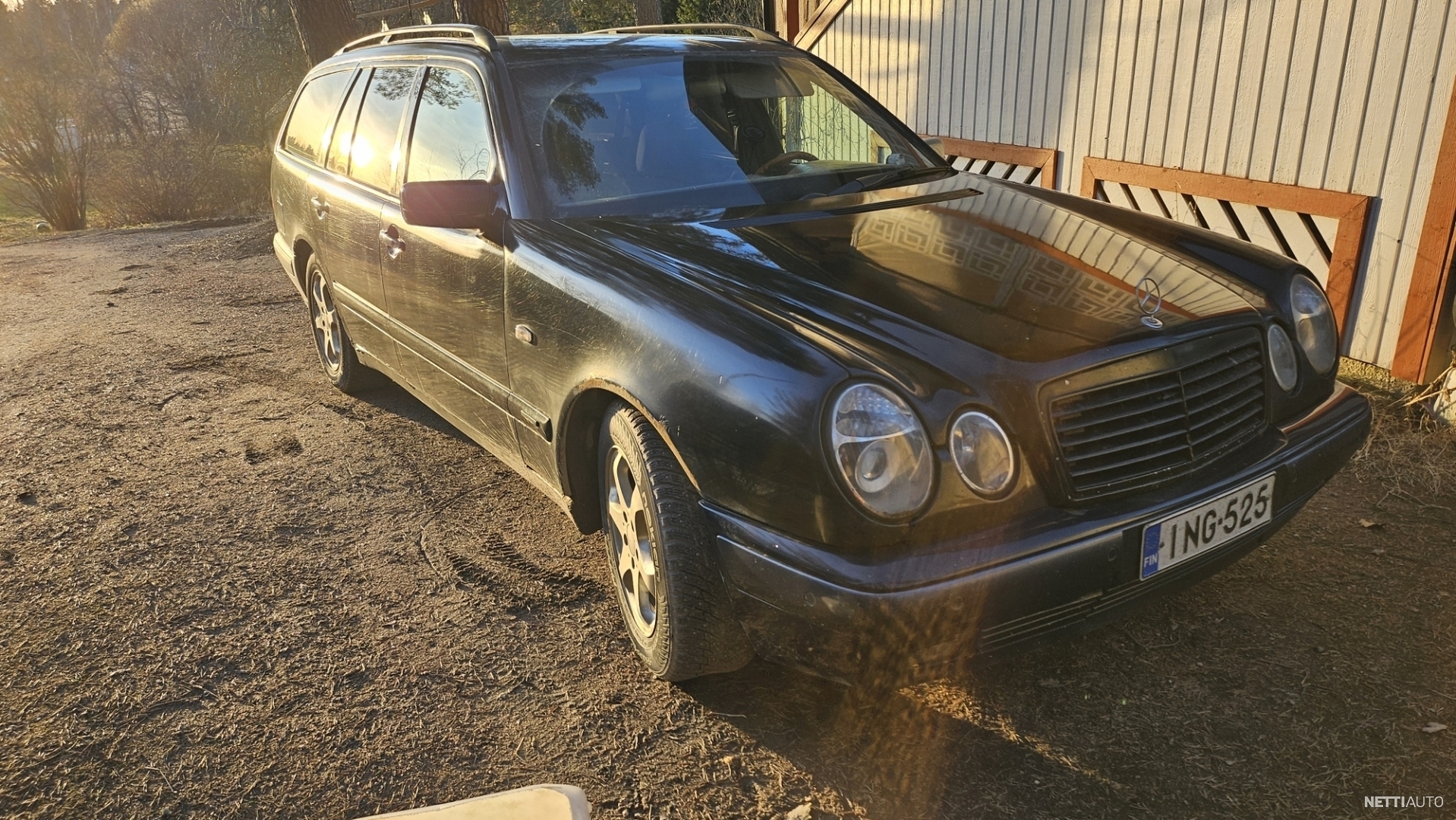 Mercedes-Benz E E290TD S210 Farmari 1997 - Vaihtoauto - Nettiauto