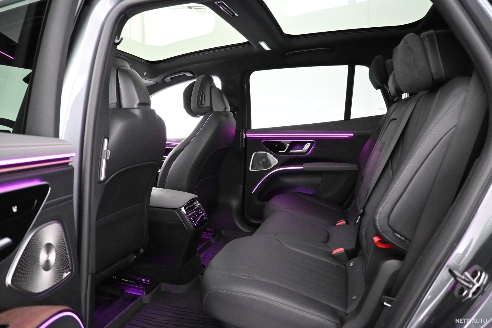 Mercedes-Benz EQS SUV 450 4MATIC SUV AMG 7-Ist. ** 4-pyöräohjaus ...