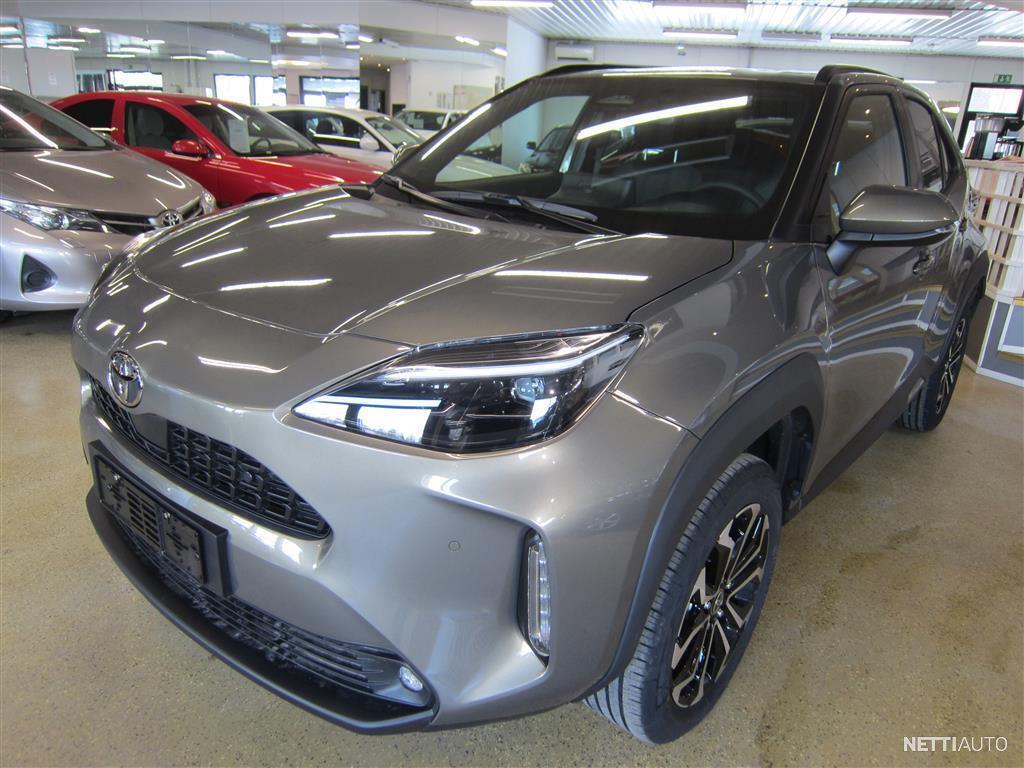 Toyota Yaris Cross 1.5 Hybrid 116 Intense Plus Maastoauto SUV 2025 ...