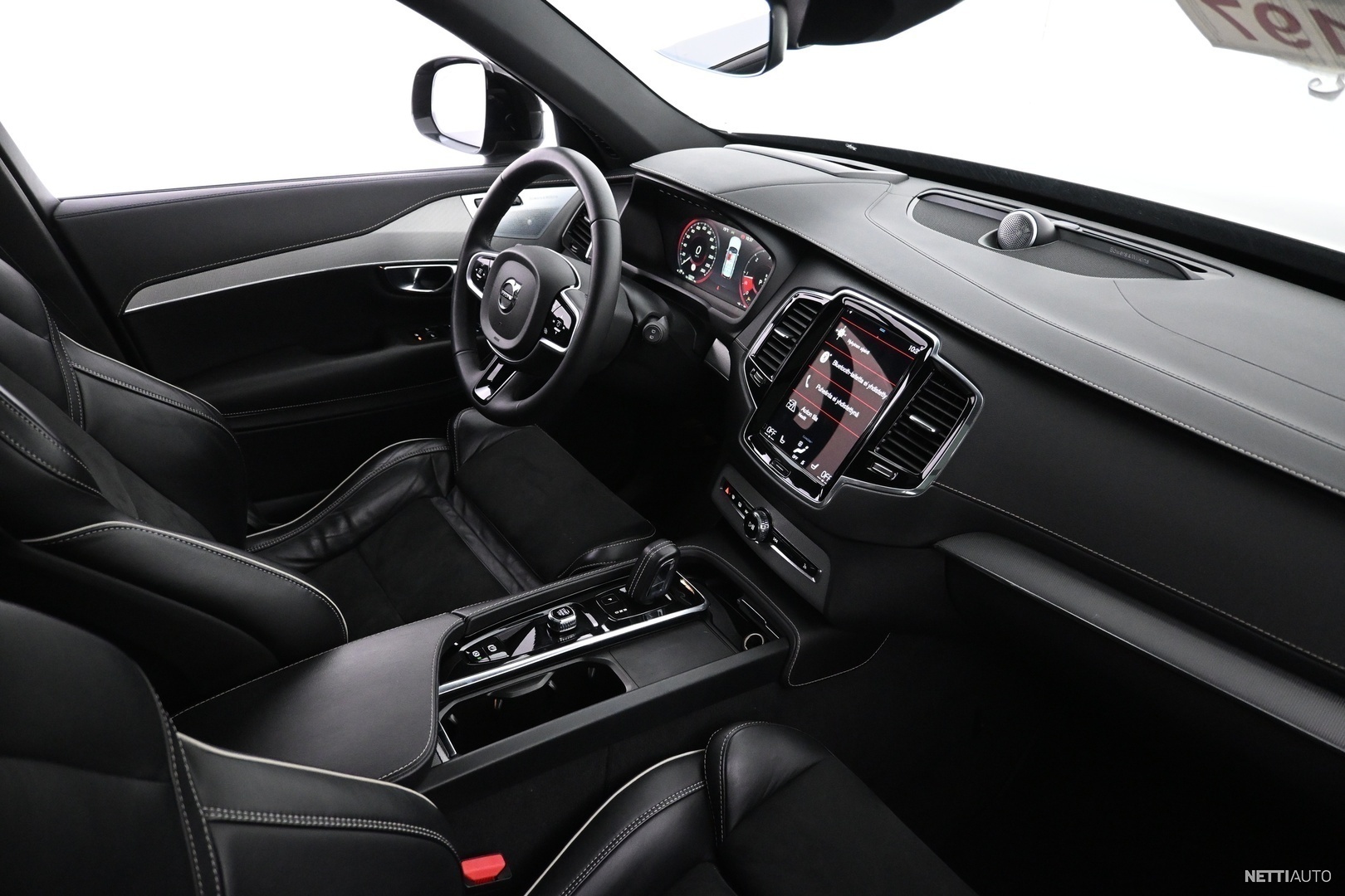 Volvo XC90 B5 AWD MHEV R-Design aut ** ACC / Koukku / Panorama / B&W ...