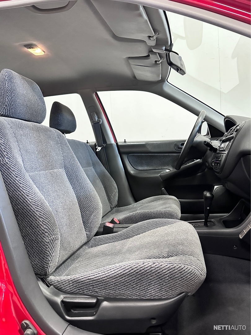 Honda Civic 1.4i S 5d A / leimaa 6/2026 / vähän ajettu Sedan 1996 ...