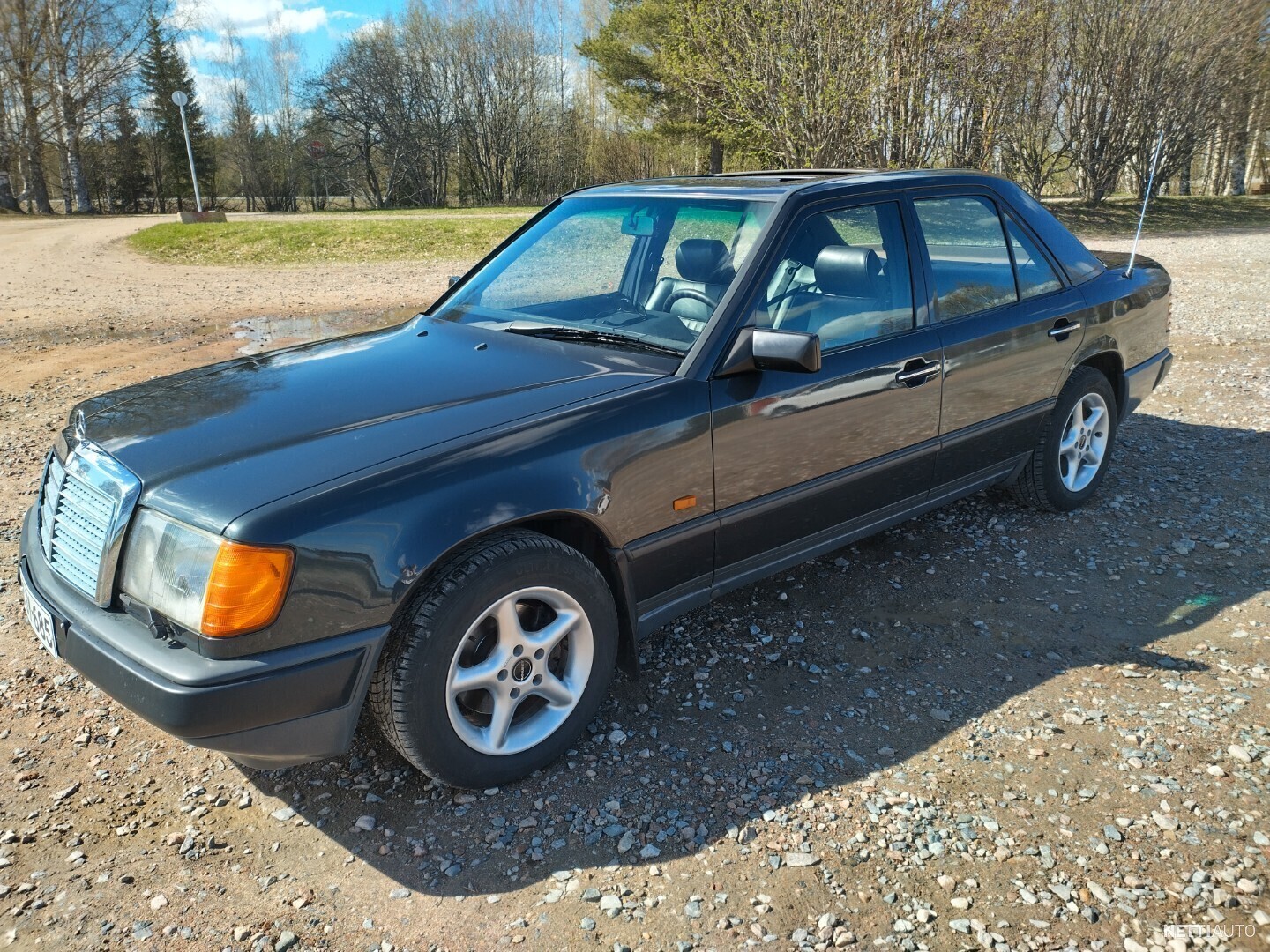 Mercedes-Benz 260 E 124 Sedan 1989 - Vaihtoauto - Nettiauto