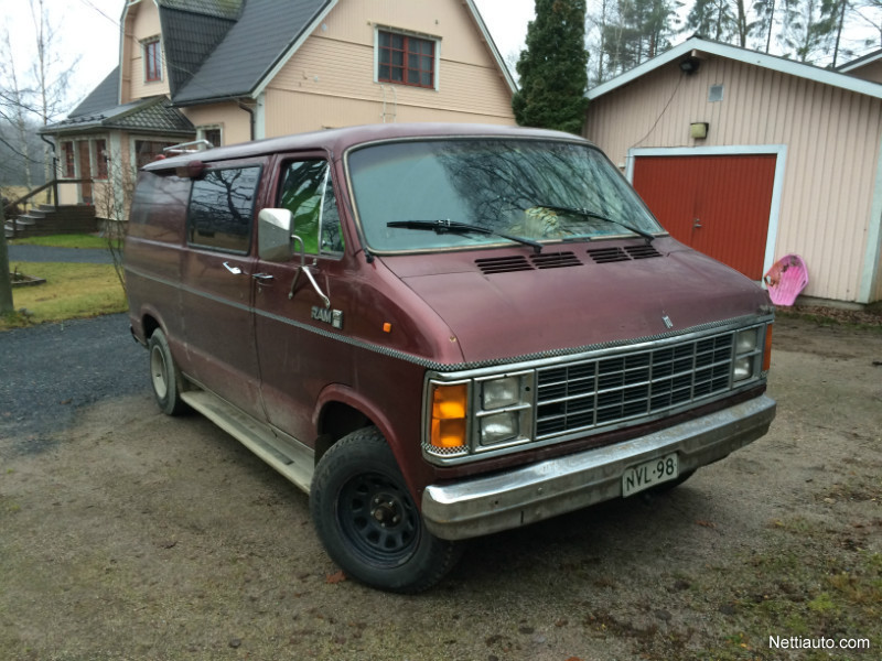 Dodge Ram B150 kokemuksia - Lue käyttäjien autoarvostelut - Nettiauto