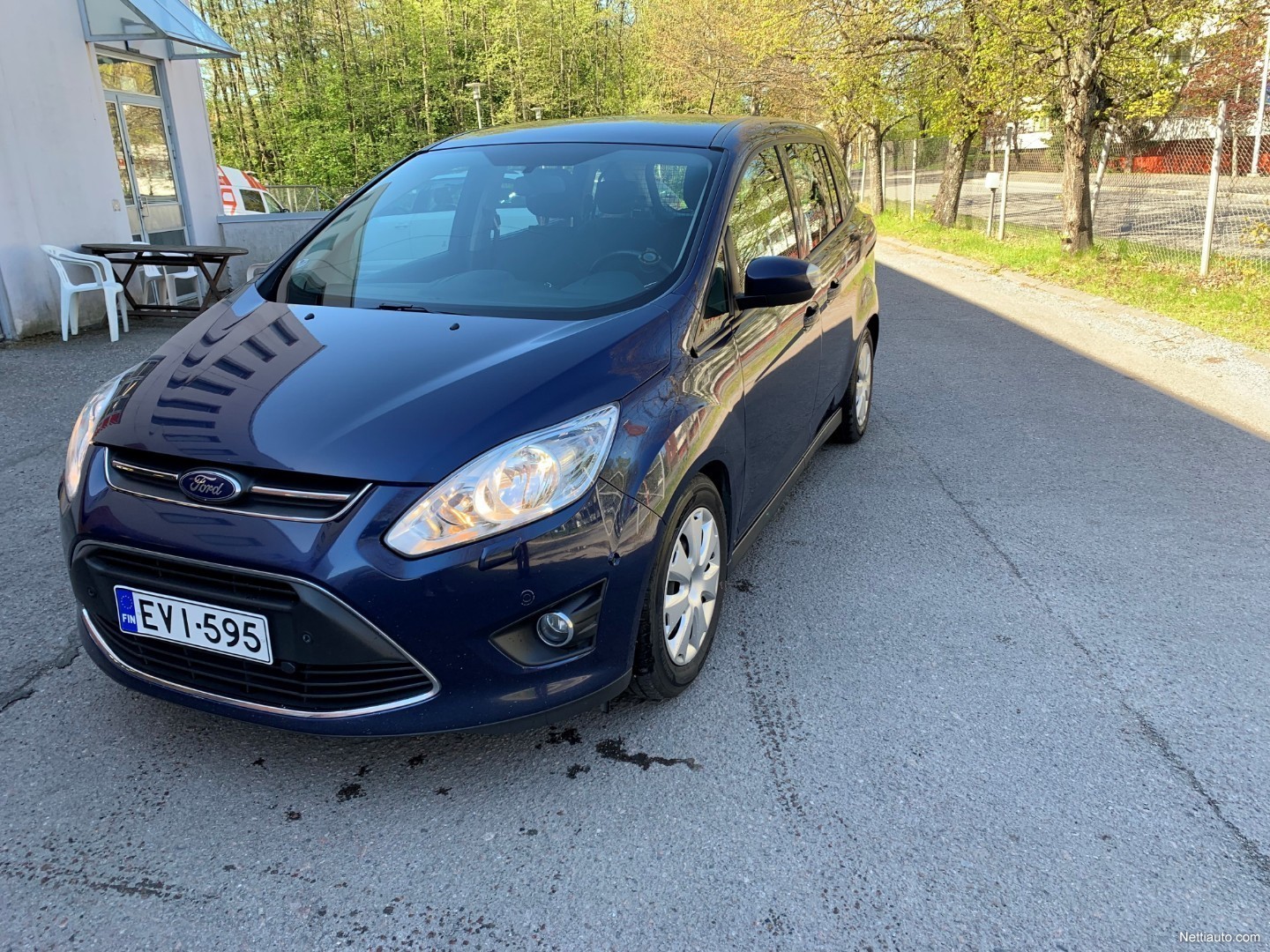 Ford C-MAX Grand kokemuksia - Lue käyttäjien autoarvostelut - Nettiauto